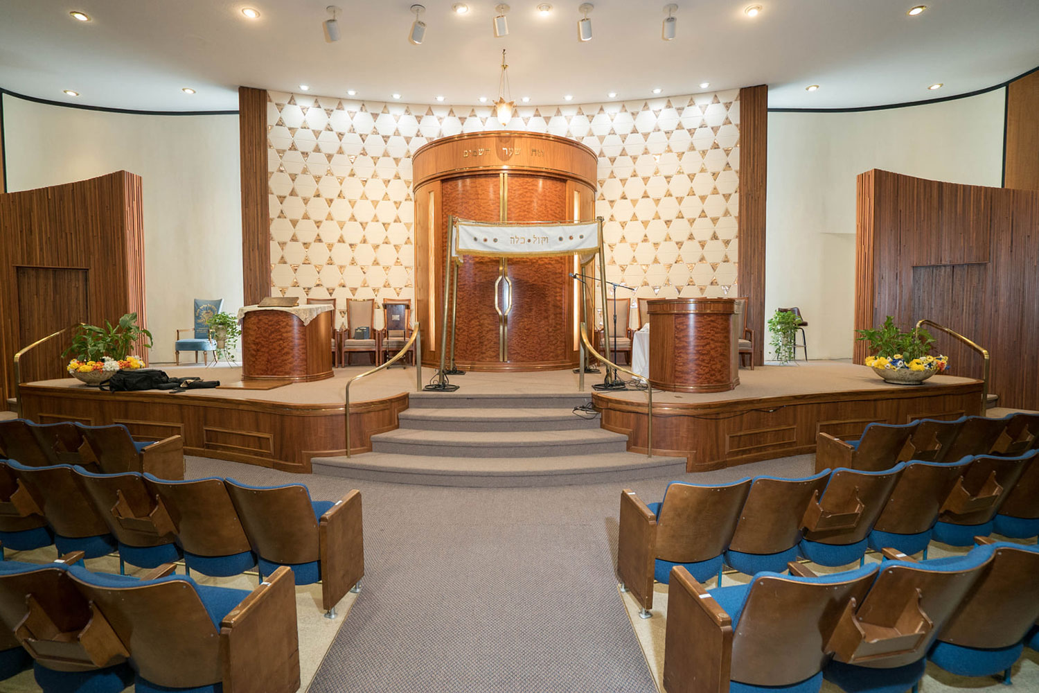 Lincolnwood Jewish Congregation, Modern Orthodox SynagogueLincolnwood ...